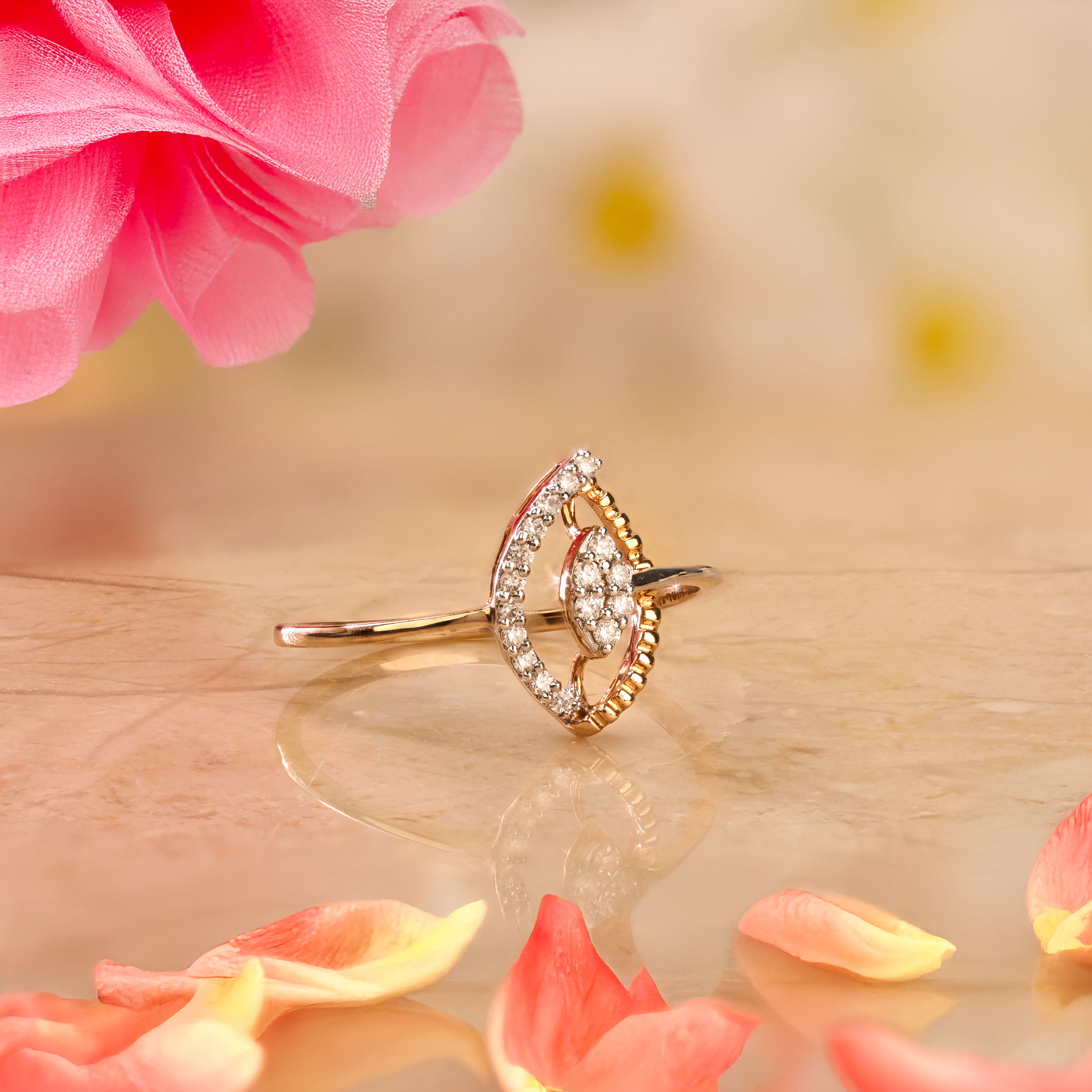 Buy Striking Leaf Design Diamond Ring |GRT Jewellers