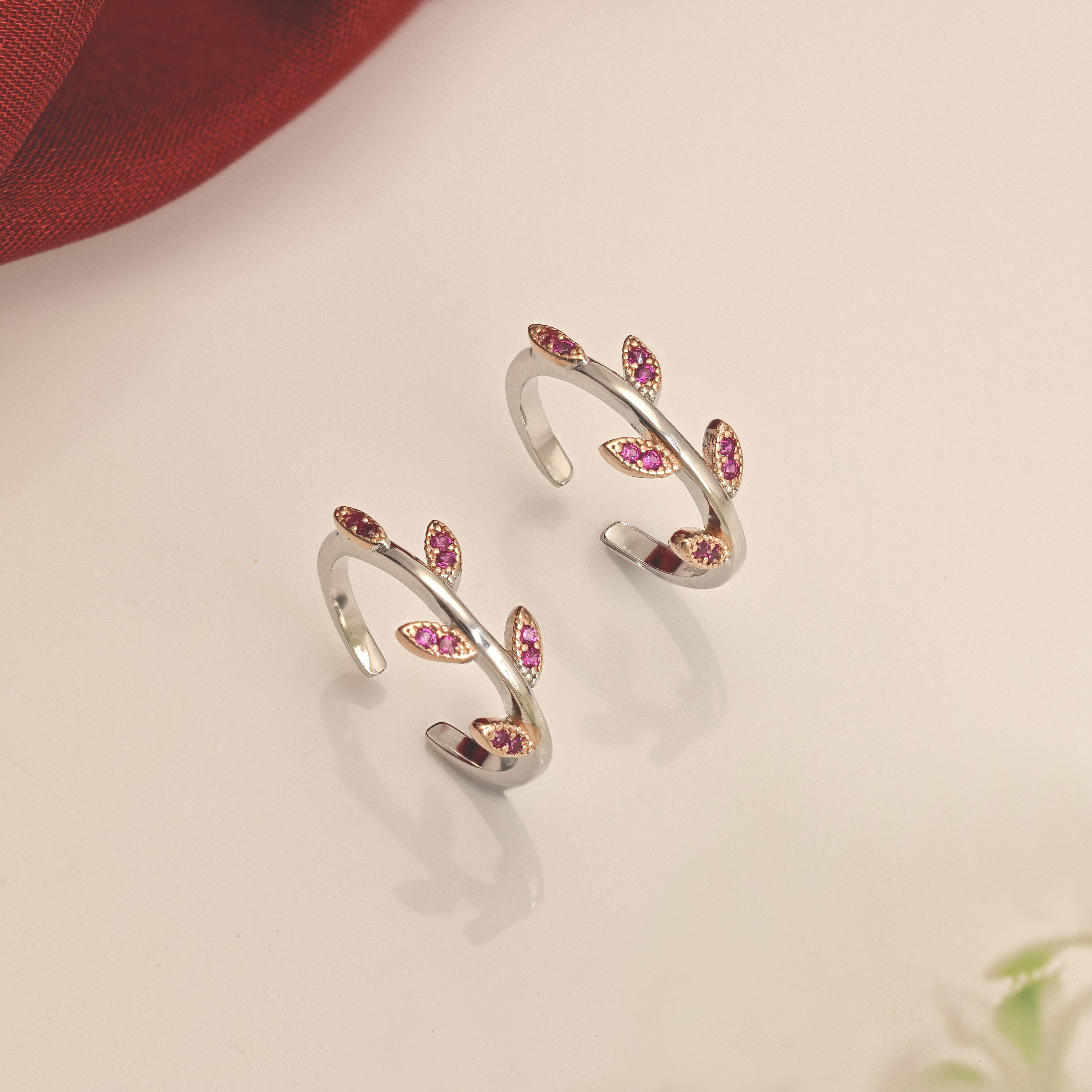 Buy Classic Leaf Pattern Silver Toe Ring | GRT Jewellers