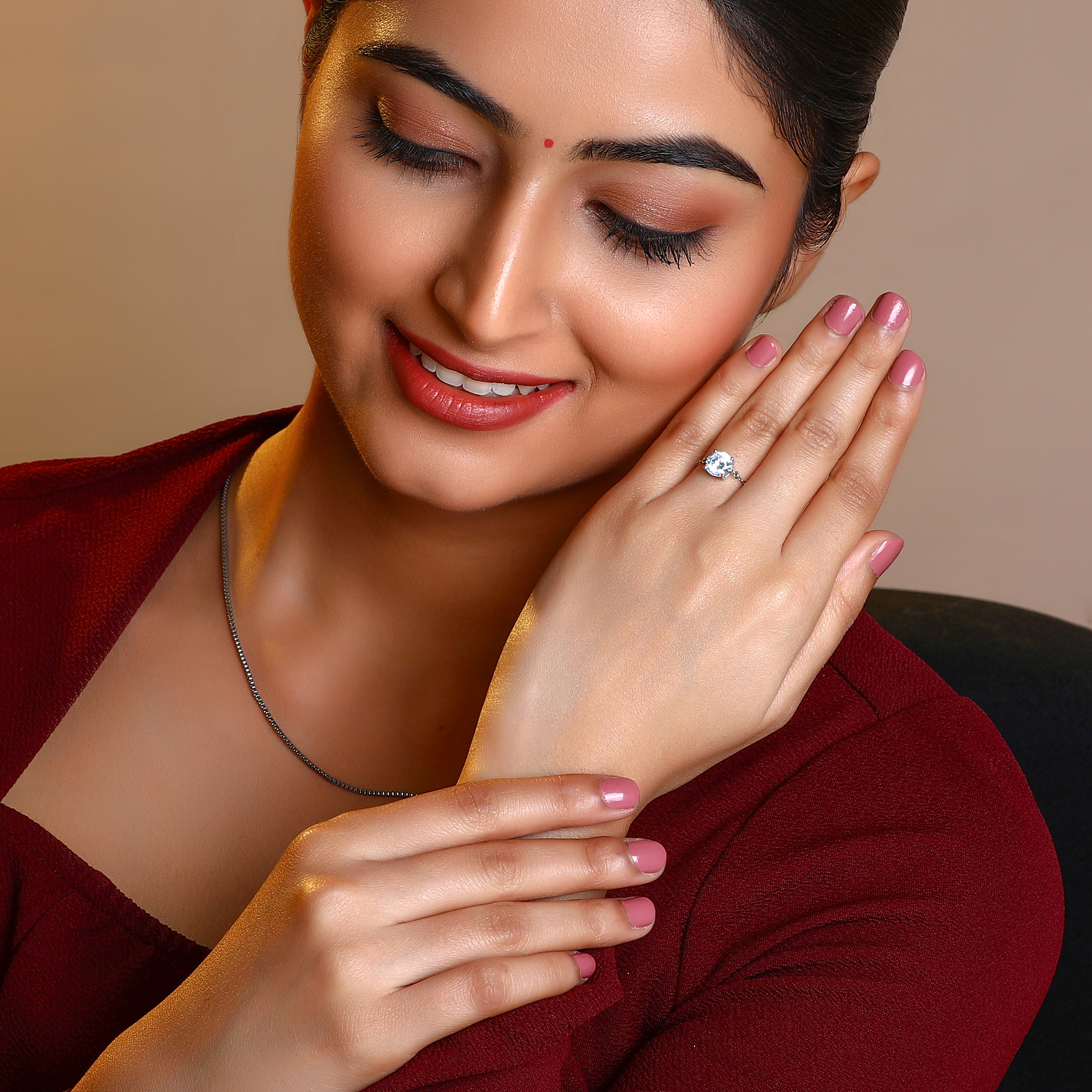 Buy Elegant Silver Round Stone Chain Ring | GRT Jewellers