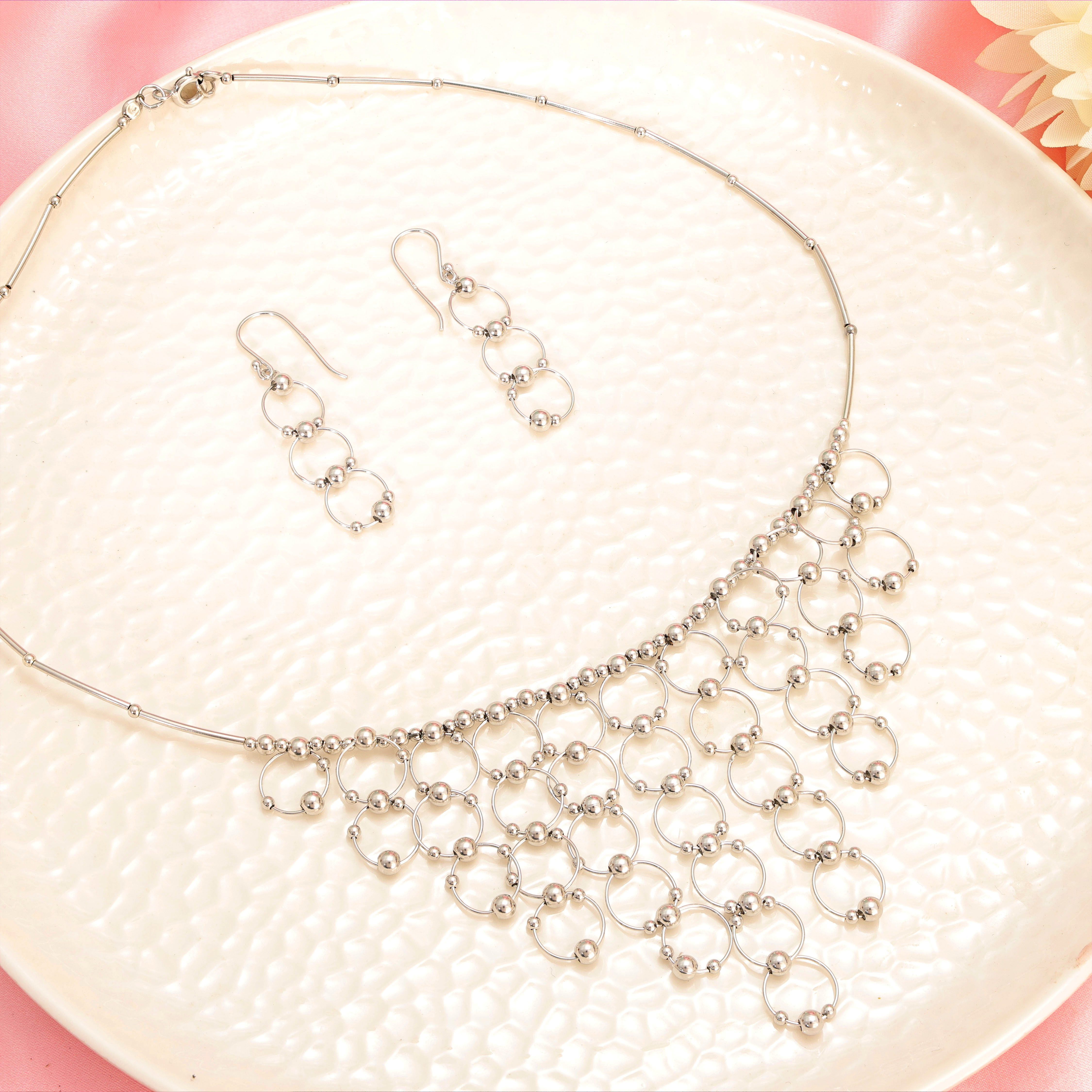 Buy Graceful Interlinked Rings Silver Necklace Set | GRT Jewellers