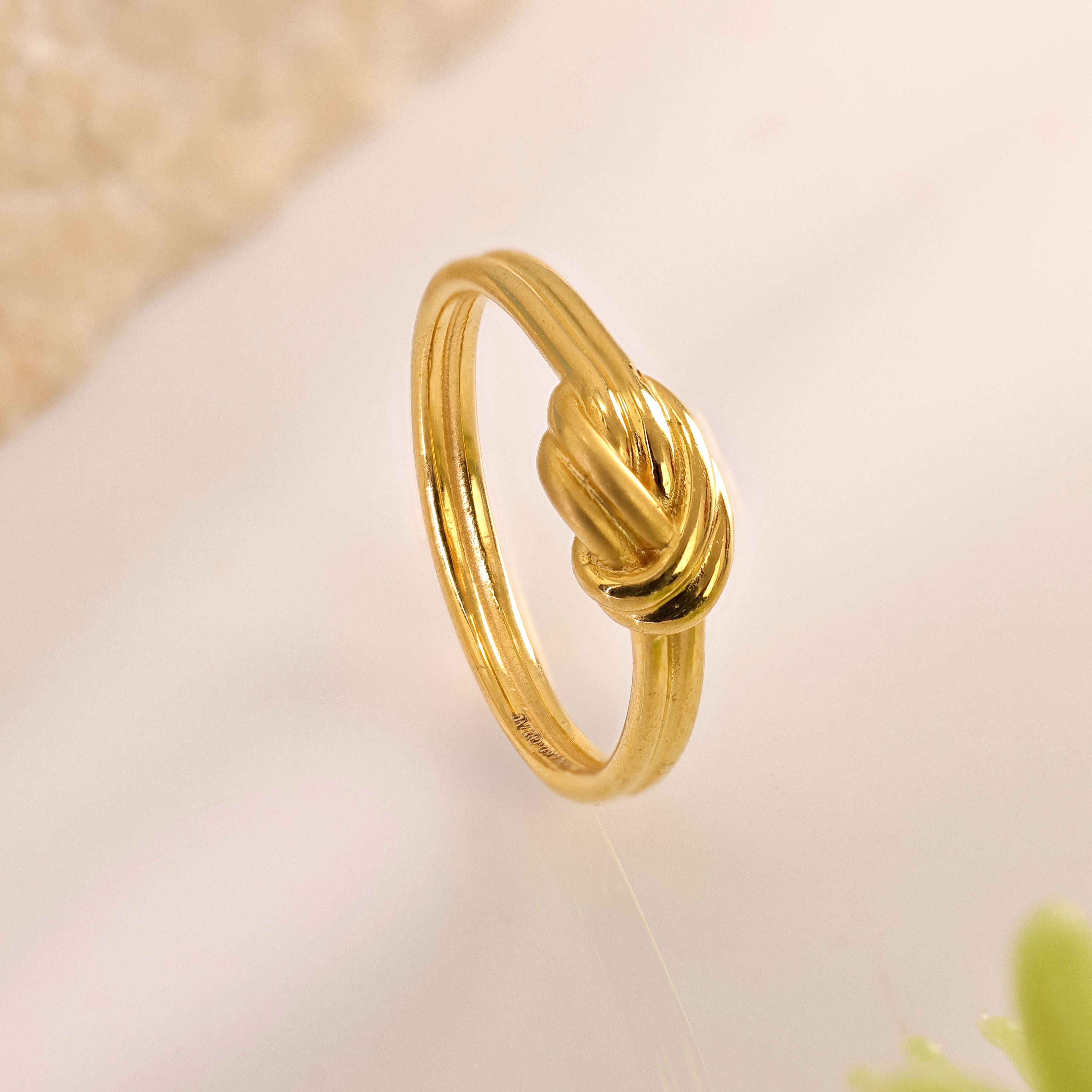 Buy Classic Knot Of Connection Gold Ring | GRT Jewellers
