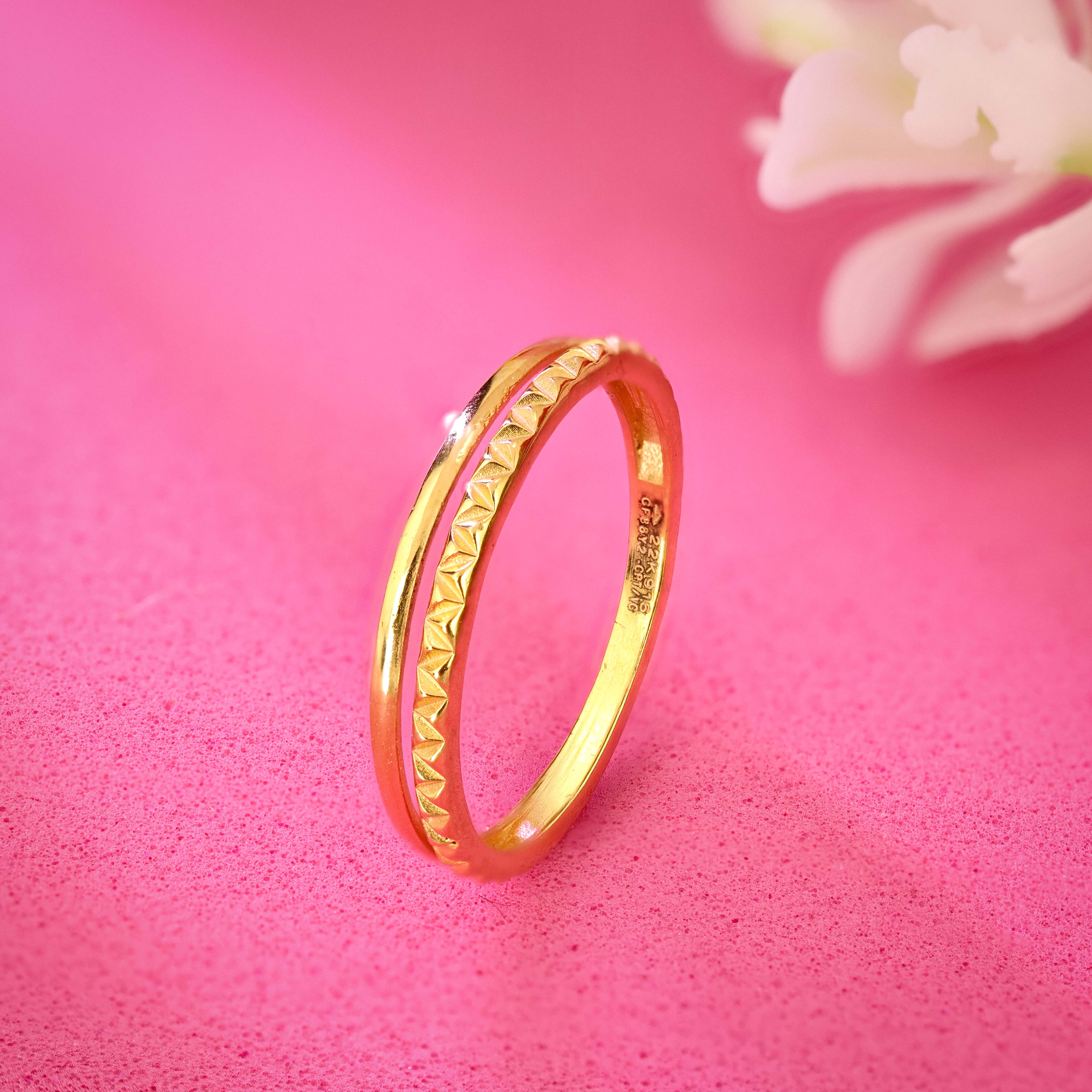 Buy Dynamic Contrasting Textures Gold Ring | GRT Jewellers