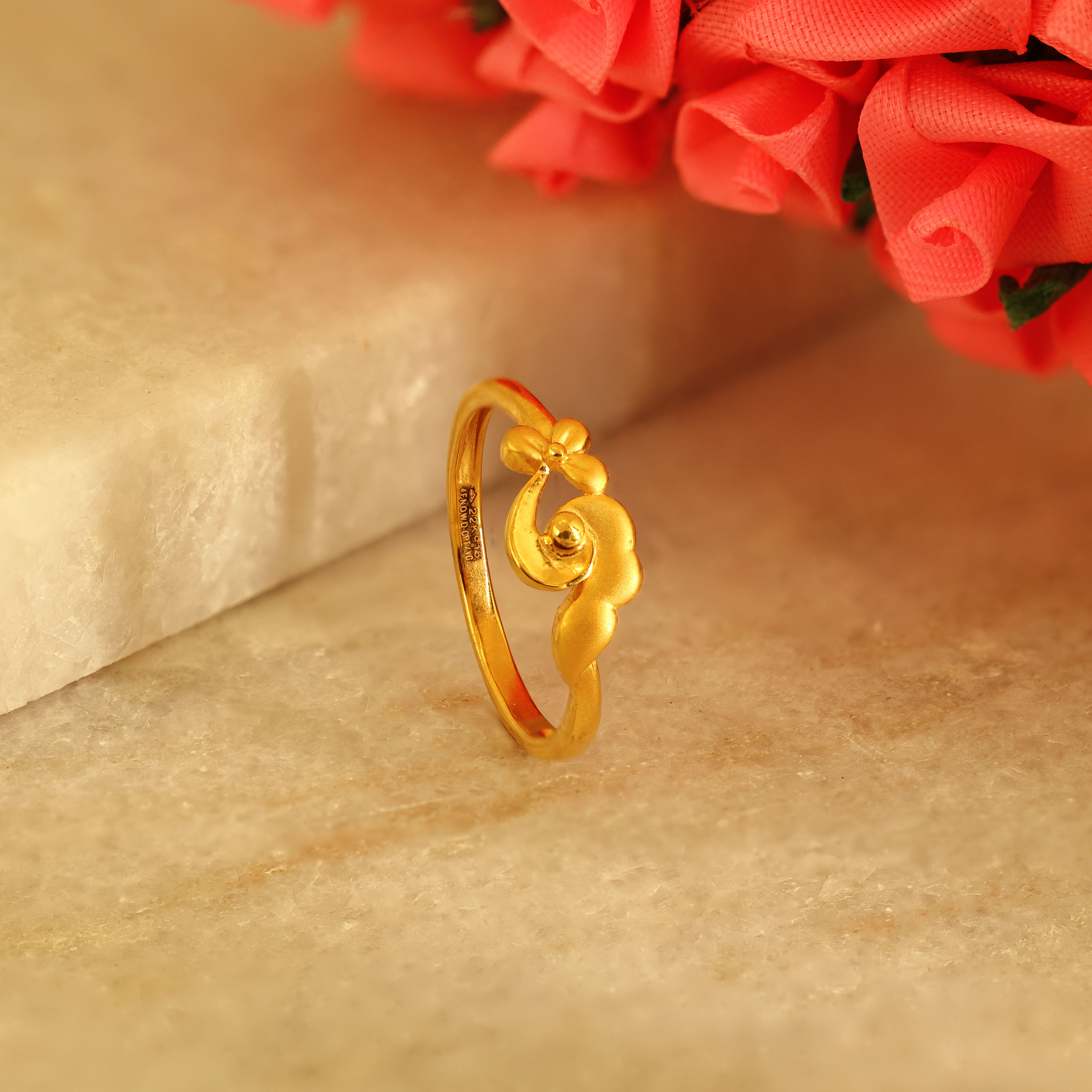 Buy Blossoming Flower And Undulating Swirl Gold Ring | GRT Jewellers