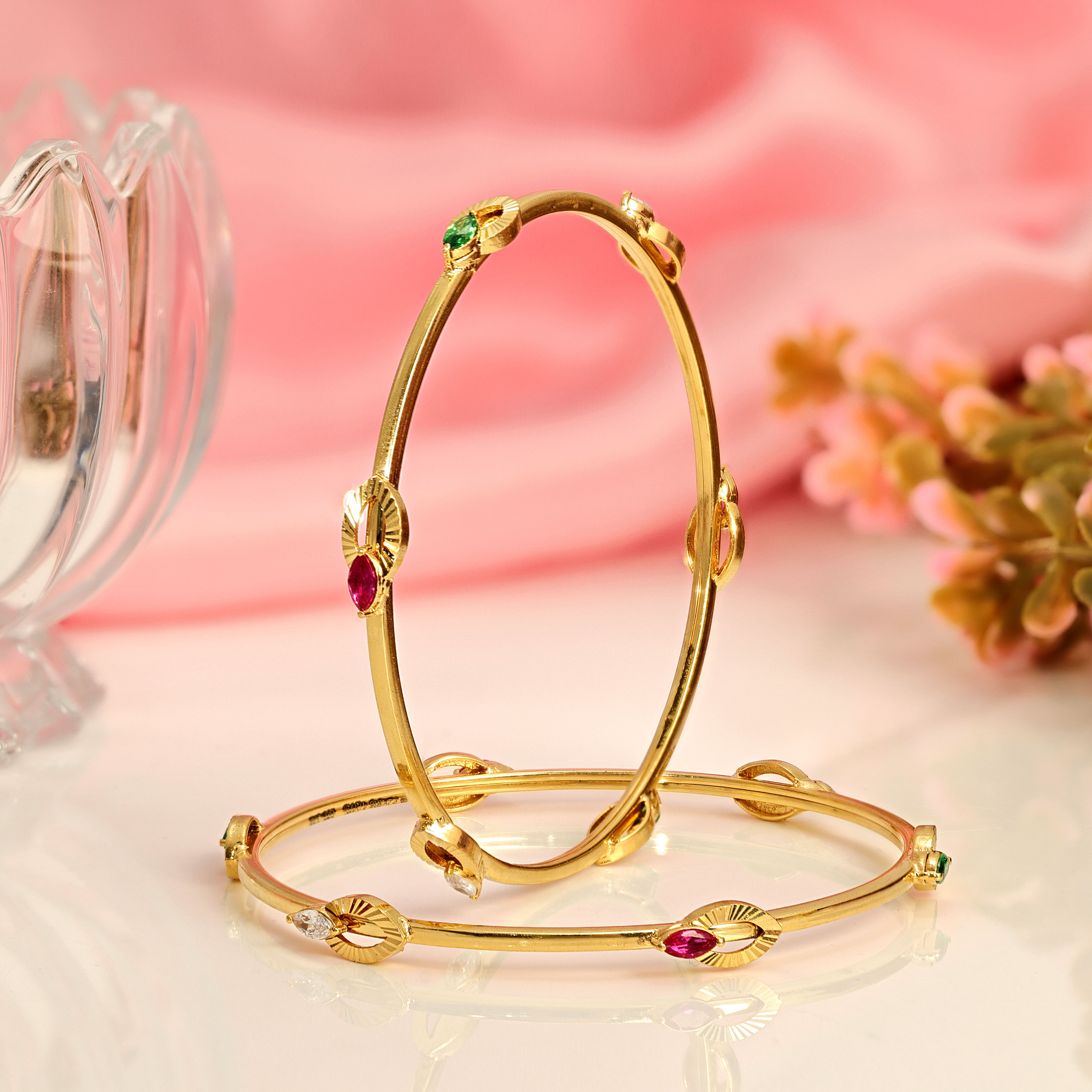Buy Delicate Vibrant Oval Designed Gold Bangles | GRT Jewellers