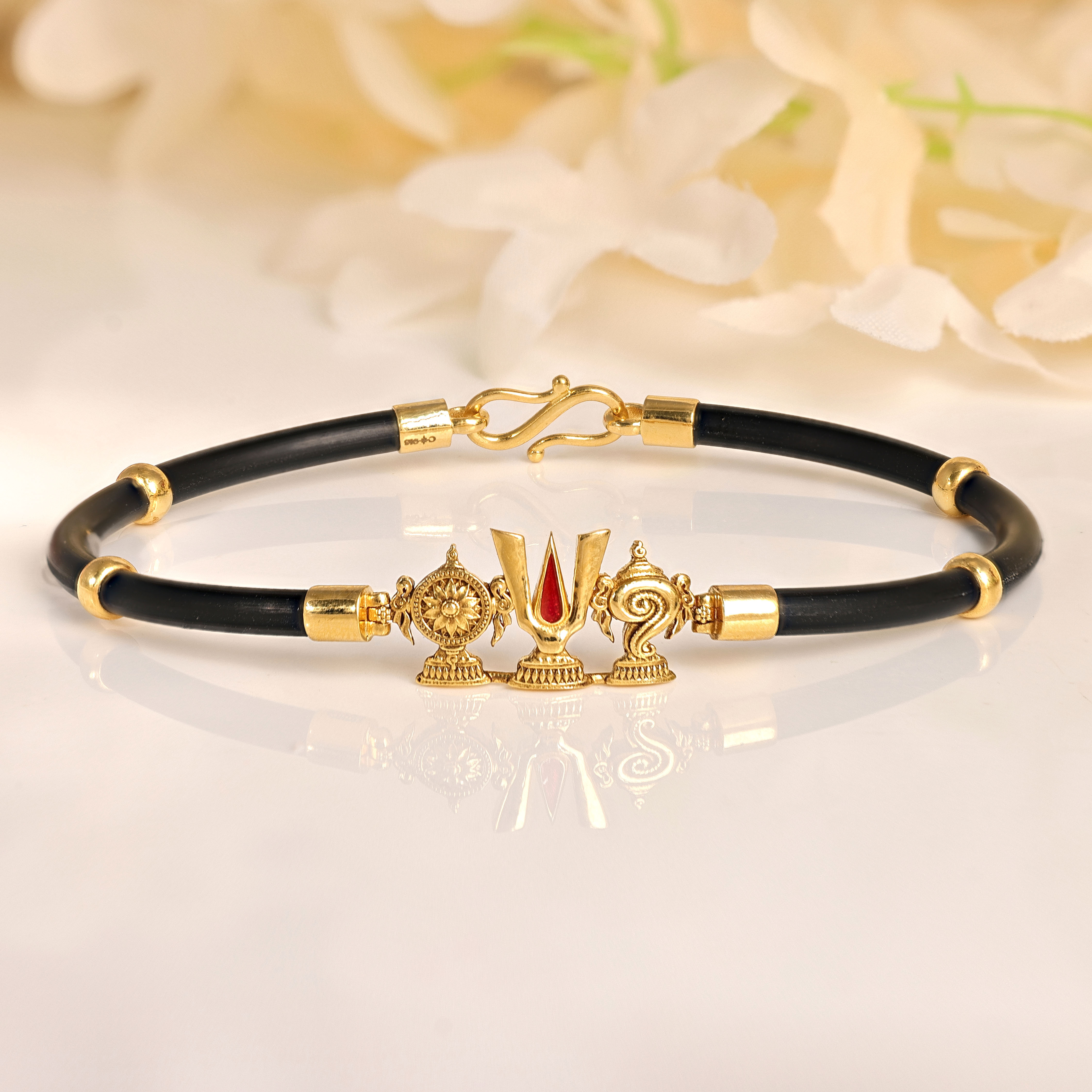 Buy Sacred Thirunama Changu Chakram Gold Bracelet | GRT Jewellers