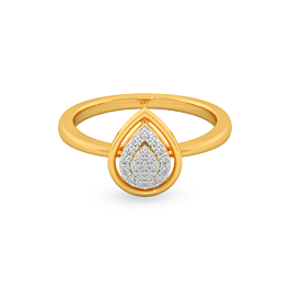 Modish Dew Drop Diamond Ring