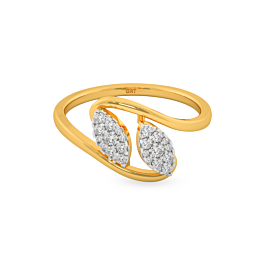 Modish Dual Elliptical Shape Diamond Ring